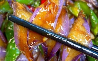 红烧茄子怎么做_红烧茄子先炸还是先炒