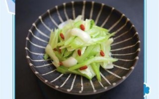 凉拌西芹百合的做法大全_西芹百合焯水几分钟