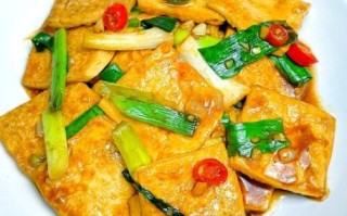 煎豆腐的做法_怎么煎豆腐不粘锅