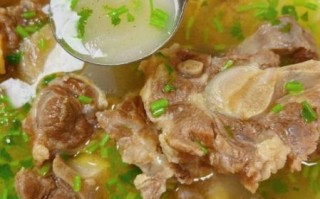 牛尾汤的功效与作用_牛尾汤的禁忌有哪些