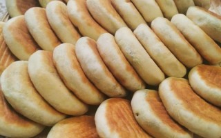 鸡蛋粉丝饼正宗做法_鸡蛋粉丝饼怎么做才酥脆