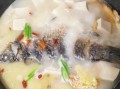 鲤鱼和什么一起炖好吃_家常做法推荐