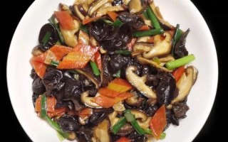 香菇木耳炒肉怎么做_香菇木耳炒肉热量高吗