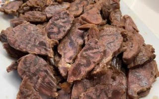 五香卤牛腱子肉怎么做_卤牛腱子肉需要焯水吗