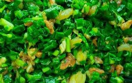 韭菜饺子馅怎么调好吃_韭菜饺子馅要不要焯水