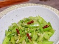 素炒芹菜怎么炒好吃窍门_芹菜不柴不软技巧