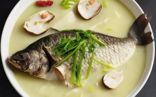 鱼汤怎么炖才白_鱼汤去腥最有效的方法