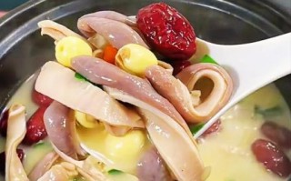 猪肚炖鸡汤怎么做_猪肚鸡汤去腥技巧