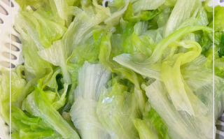 白灼西生菜怎么保持翠绿_白灼西生菜焯水几分钟