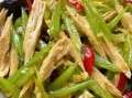 芹菜炒腐竹怎么做_芹菜炒腐竹的家常做法