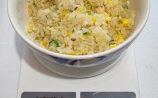 蛋炒饭热量高吗_一碗蛋炒饭多少卡路里