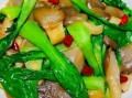 蘑菇炒油菜怎么做_蘑菇炒油菜的家常做法