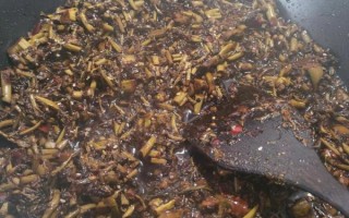 春酱怎么做_春酱和甜面酱区别