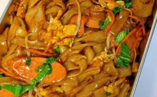 河粉怎么炒不粘锅不碎_河粉炒不碎的技巧