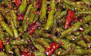 川味干煸豆角怎么做_干煸豆角要不要先焯水