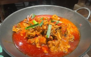 辣子鸡火锅怎么做_辣子鸡火锅好吃秘诀