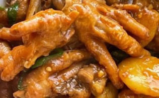 酱焖鸡爪怎么做_酱焖鸡爪需要焯水吗