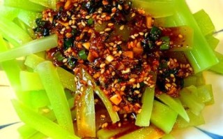 莴苣怎么炒好吃_莴苣凉拌需要焯水吗