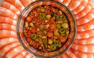 白灼海虾怎么做才鲜嫩_白灼海虾蘸料怎么调