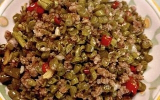 酸豆角炒什么好吃_酸豆角炒肉末怎么做