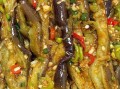 蒜蓉茄子家常做法_凉拌茄子怎么做不黑不苦
