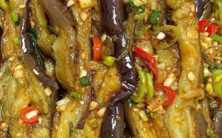 蒜蓉茄子家常做法_凉拌茄子怎么做不黑不苦