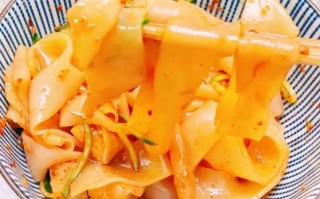 凉皮是什么原料做成的_凉皮用什么面粉最好