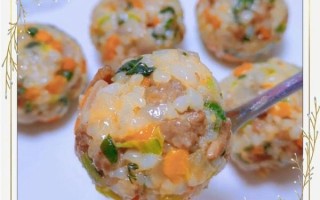 最简单的饭团怎么做_饭团需要哪些材料