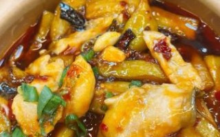 鲤鱼炖茄子怎么做_鲤鱼炖茄子好吃吗