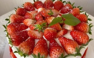 草莓蛋糕怎么做好吃_草莓蛋糕图片高清大图