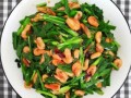 韮菜炒河虾怎么炒才脆嫩_韮菜炒河虾要不要焯水
