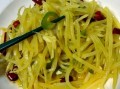 土豆丝怎么炒才脆_炒土豆丝用不用焯水
