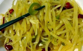 土豆丝怎么炒才脆_炒土豆丝用不用焯水