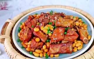 排骨炖黄豆怎么做_黄豆需要提前泡多久