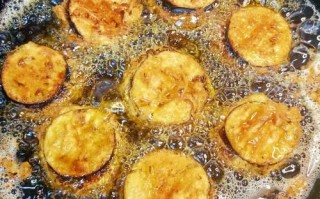 炸茄子盒怎么做_炸茄子盒的家常做法