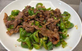 青椒炒牛肉怎么炒才嫩_青椒炒牛肉用什么部位
