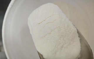 全脂奶粉含糖吗_糖尿病人能喝吗