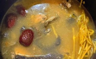 清炖草鱼汤怎么做_草鱼汤去腥技巧