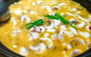 酸菜鱼火锅怎么做_酸菜鱼火锅底料哪个牌子好吃