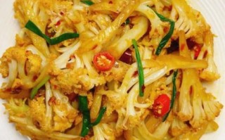 香辣干锅菜花怎么做_干锅菜花需要焯水吗