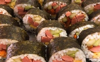 紫菜包饭的做法_紫菜包饭需要哪些材料