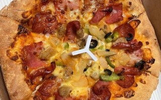 必胜客披萨尺寸大小_必胜客披萨多大够几人吃