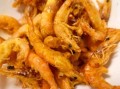 炸小河虾怎么做酥脆_小河虾要不要焯水