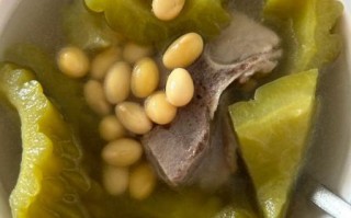 排骨苦瓜汤怎么做_苦瓜汤不苦的小窍门