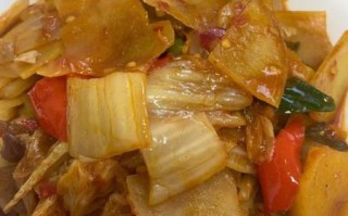 辣白菜炒土豆片怎么做_辣白菜炒土豆片热量高吗