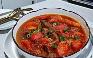 西红柿牛腩汤怎么炖好吃_家常做法视频教学