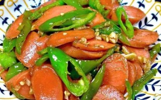 麻辣香肠怎么炒好吃窍门_麻辣香肠炒什么配菜最香
