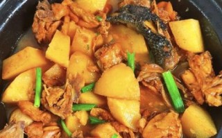 鸡肉炖土豆怎么炖好吃又营养_鸡肉炖土豆放什么配料最香