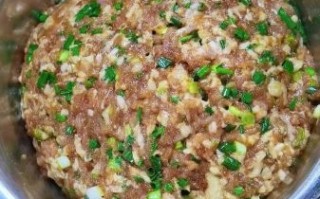 鲜肉包子肉馅怎么调_鲜肉包子肉馅配方比例