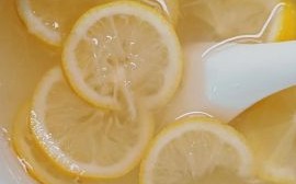 蜂蜜柠檬水能减肥吗_蜂蜜柠檬水减肥正确喝法